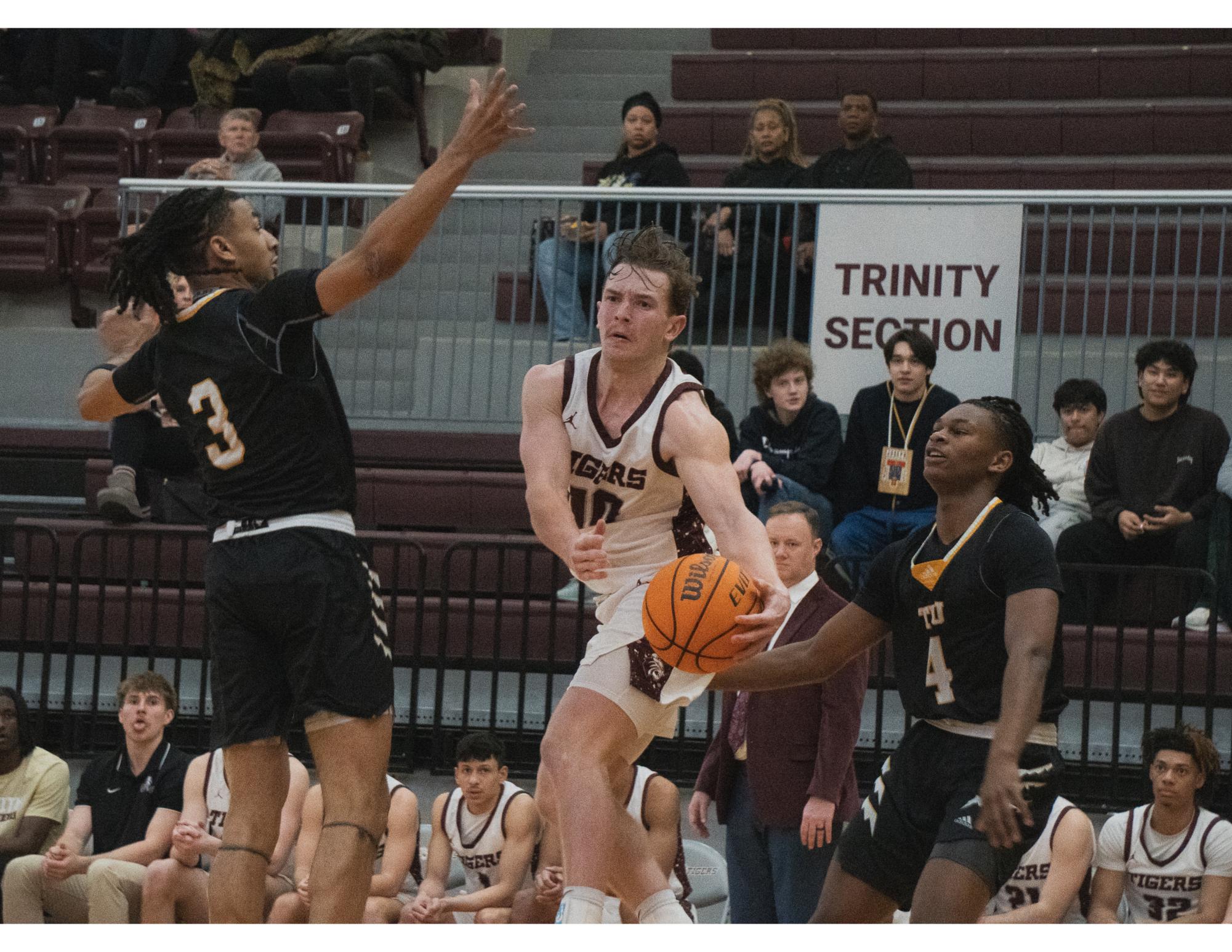 Men’s basketball double victory - Trinitonian